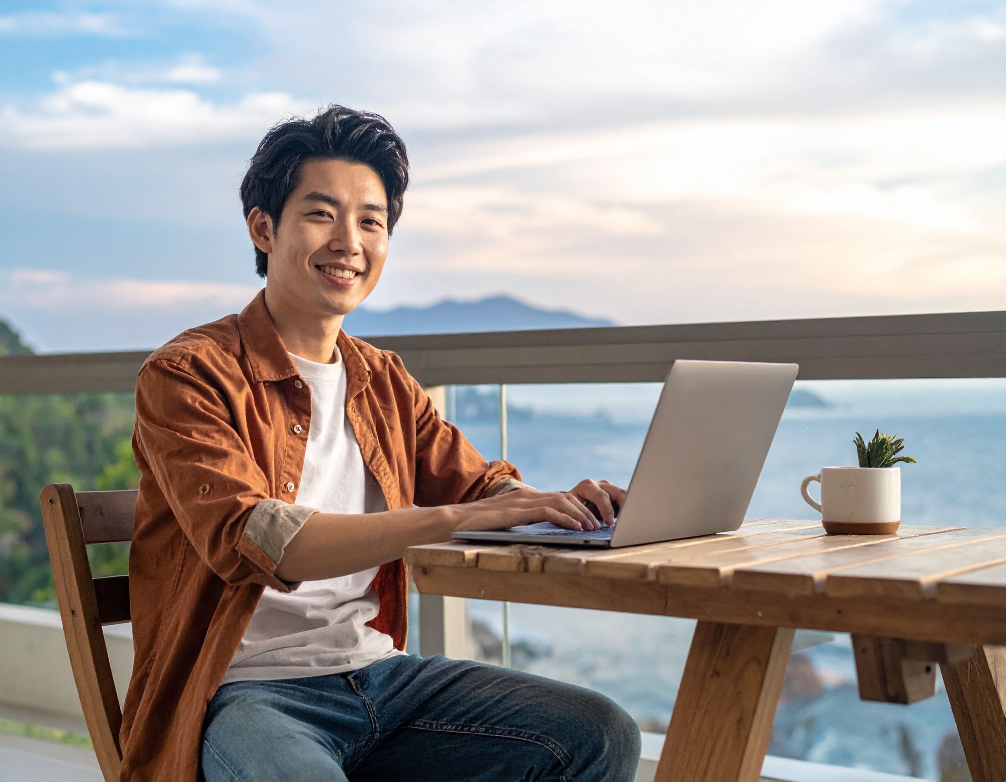 How to Land a Remote Job Without Experience or a Degree